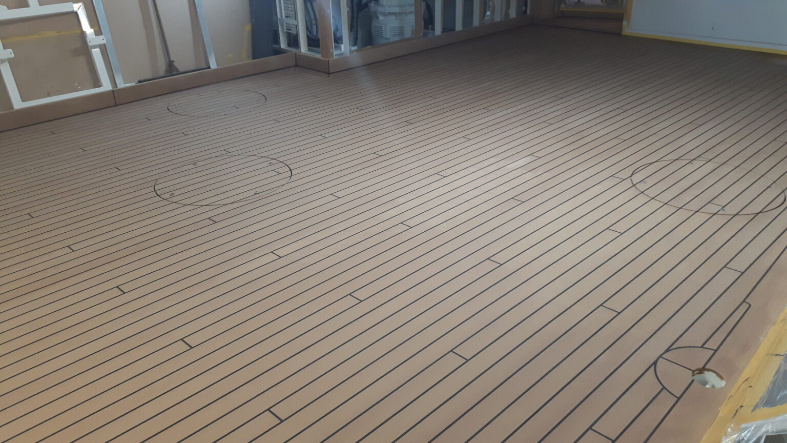 Decks (materials) - Royal Deck